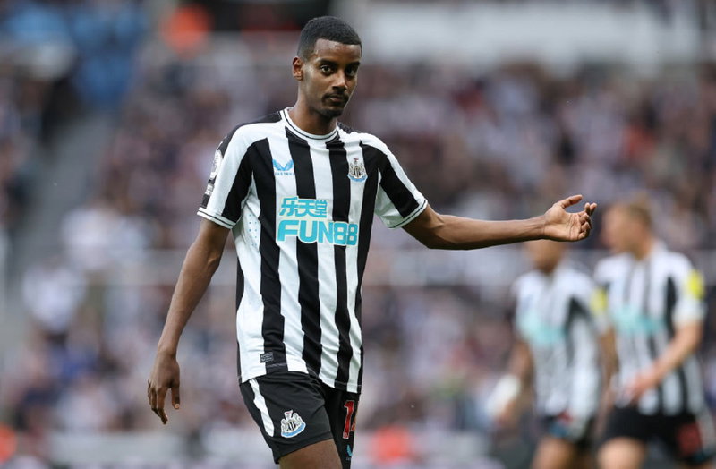 Crooks Selects Newcastle Player Along With Arsenal Duo And Chelsea Star ...
